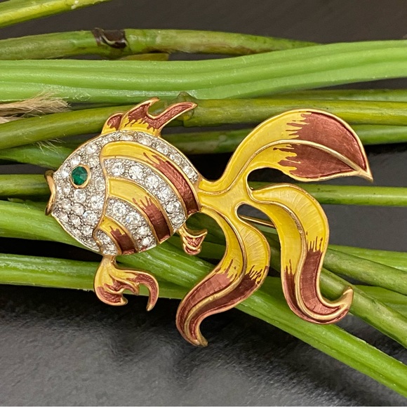 Vintage | Jewelry | Vintage Unsigned Enameled Goldfish Brooch | Poshmark